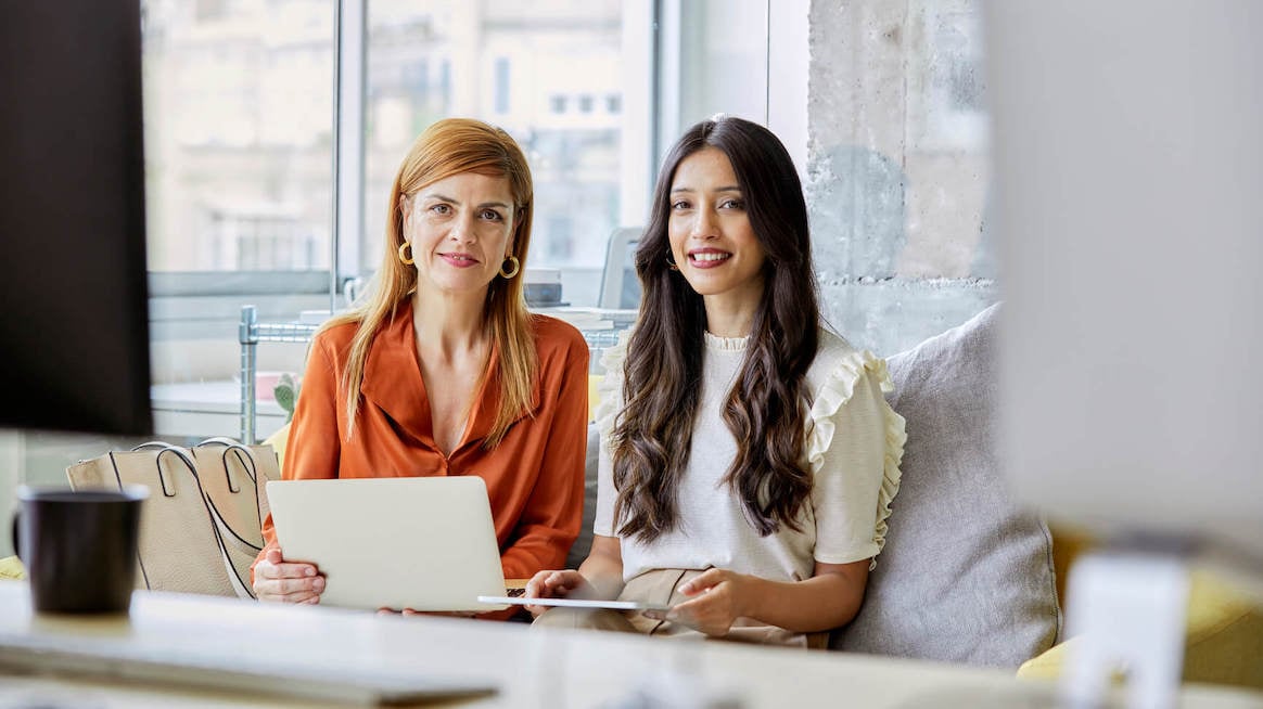 How to Decline a Job Offer: Email Examples & Templates