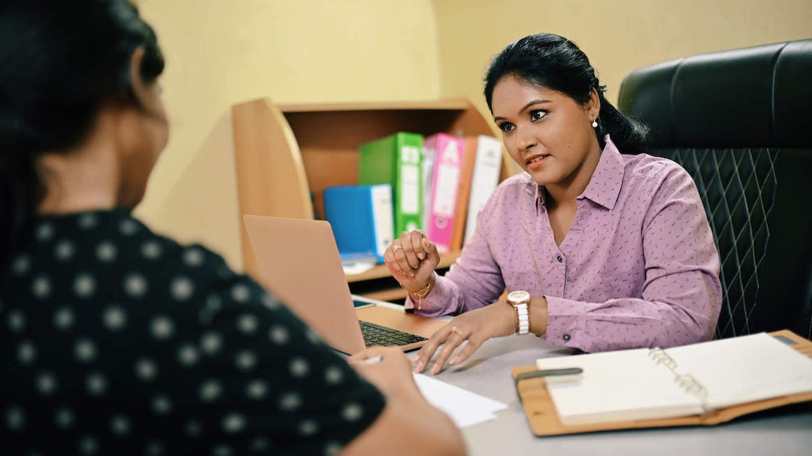 How To Tell Your Boss You're Quitting: Tips to Stay Professional