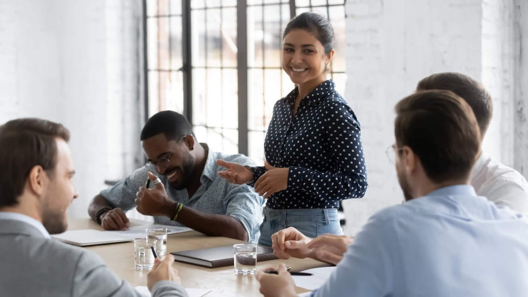 30 Leadership Feedback Examples for Managers