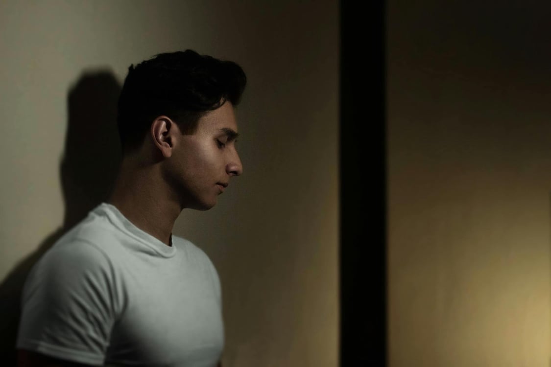 Why Do I Feel Empty Inside? Reasons and Tips to Help