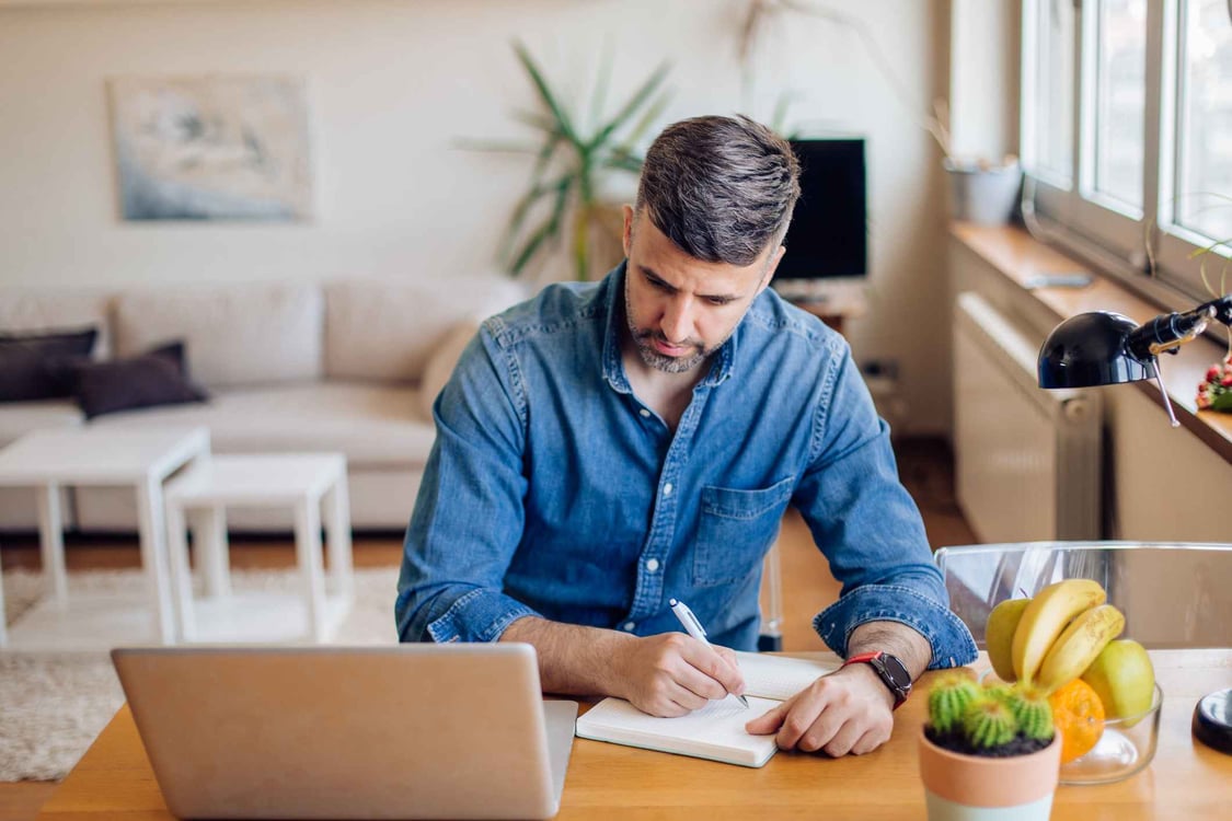 30 Job Hunting Tips to Land Your Dream Role